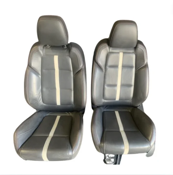 Seats (Set) – Holden Commodore (All Models) - GoldCoast Commodore Wreckers